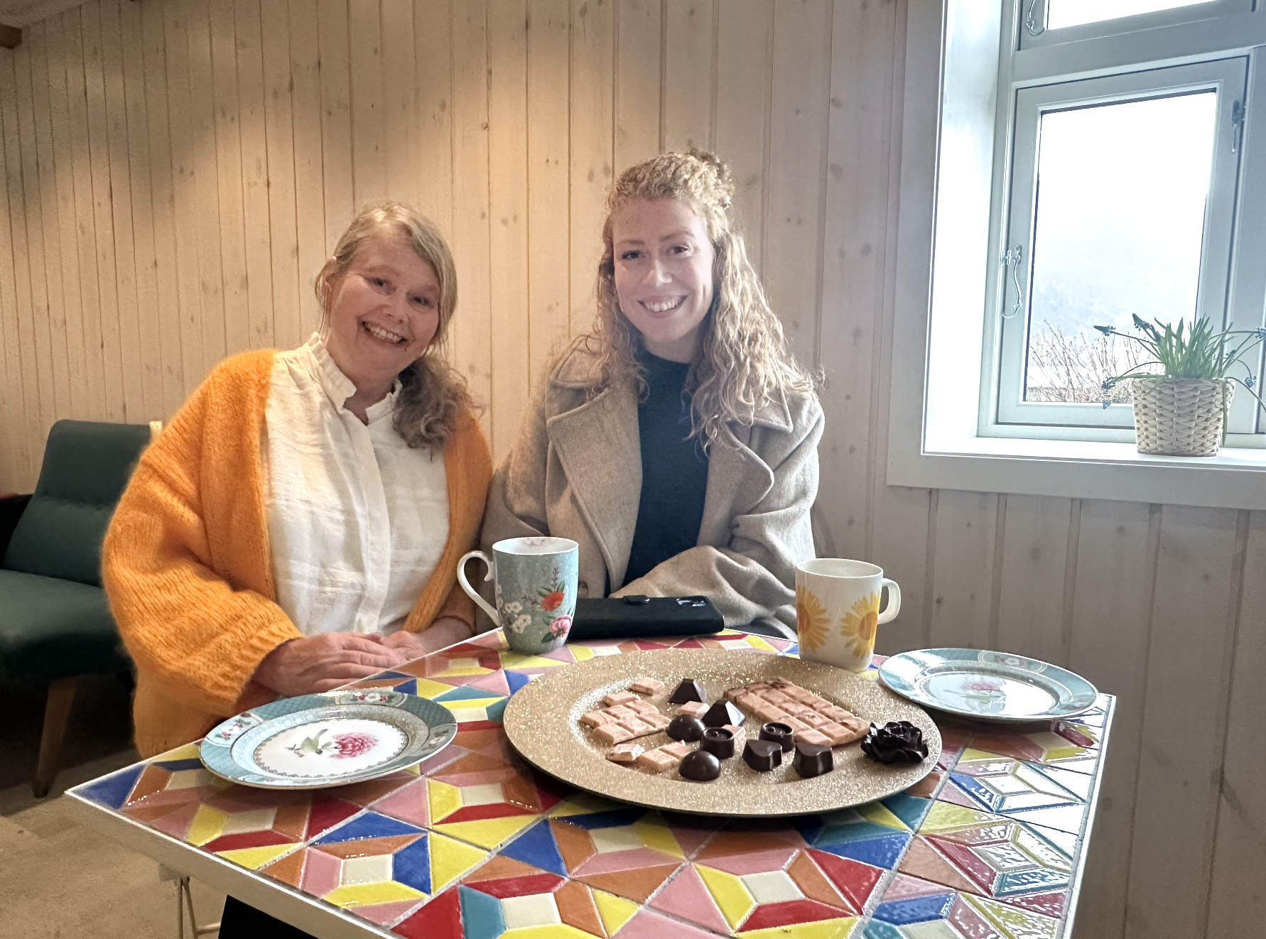 Anne May vil drive med helsesjokolade – Synste Møre